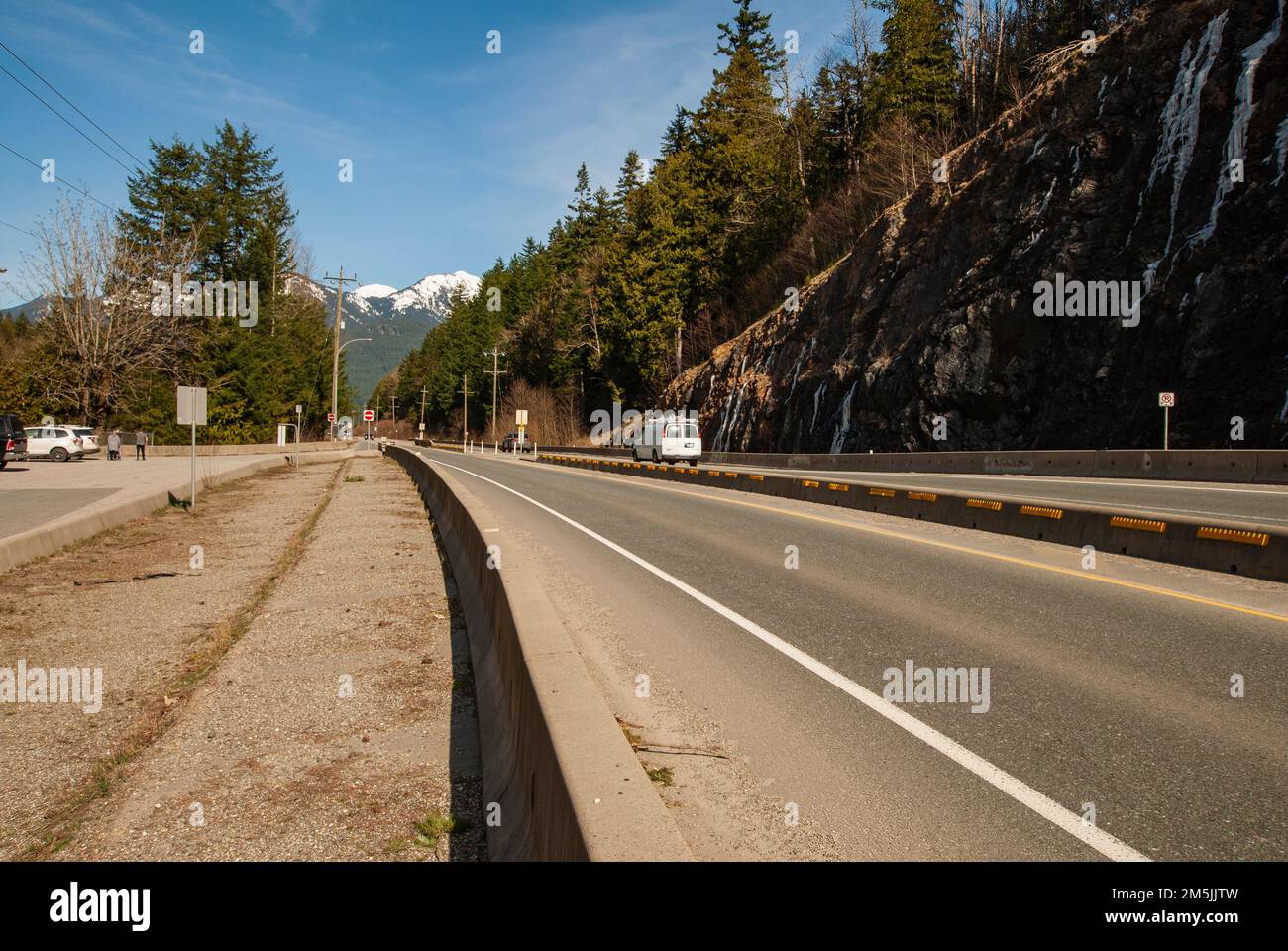 Lake of the Woods rest stop on the Trans Canada Highway in Hope ...