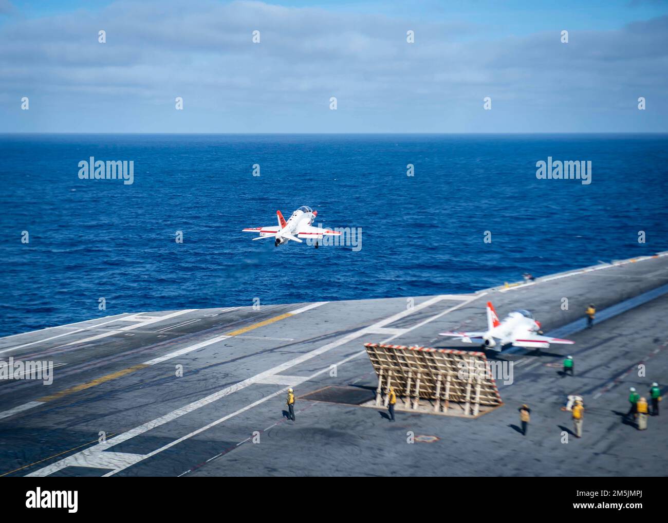 220319-N-XK462-1033 PACIFIC OCEAN (Mar. 19, 2022) A T-45C Goshawk from ...