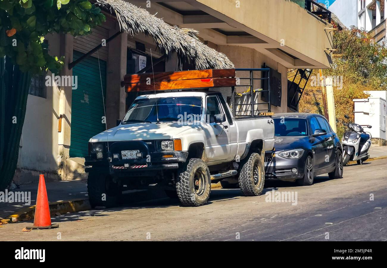 Various Mexican pickup trucks cars 4x4 Off-road vehicles in Puerto ...