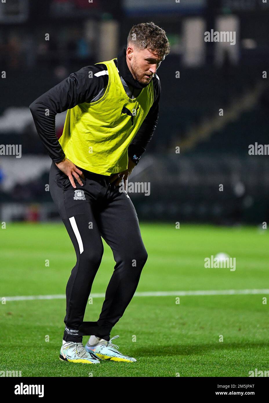 Plymouth Argyle defender Dan Scarr (6) warming up during the Sky Bet ...