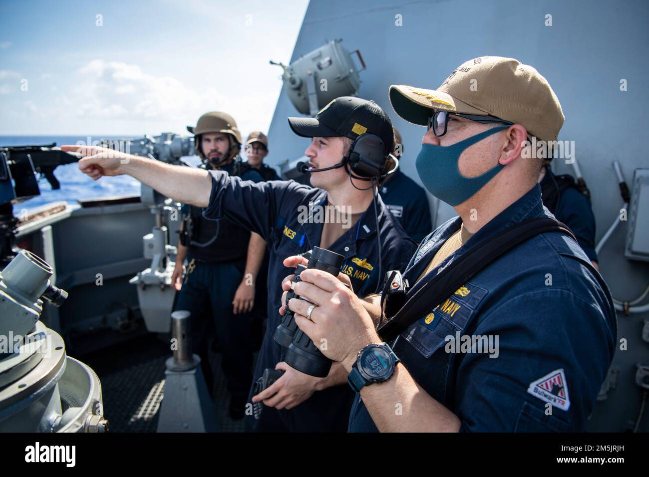 PHILIPPINE SEA (March 20, 2022) Sailors assigned to the Arleigh Burke ...