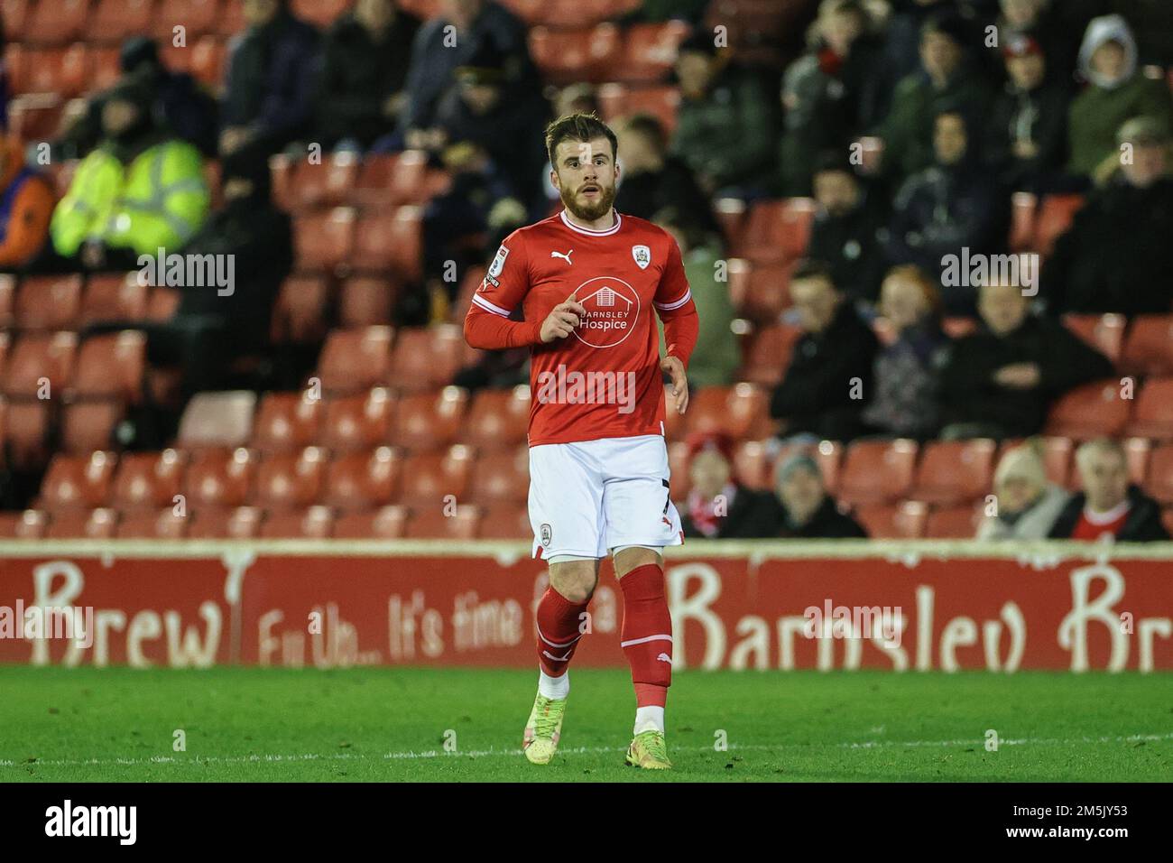 Nicky Cadden #7 of Barnsley during the gameduring the Sky Bet League 1 ...
