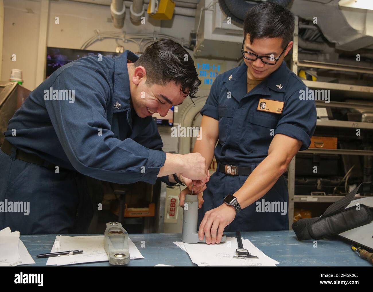 PHILIPPINE SEA (March 21, 2022) Aviation Structural Mechanic 3rd Class ...