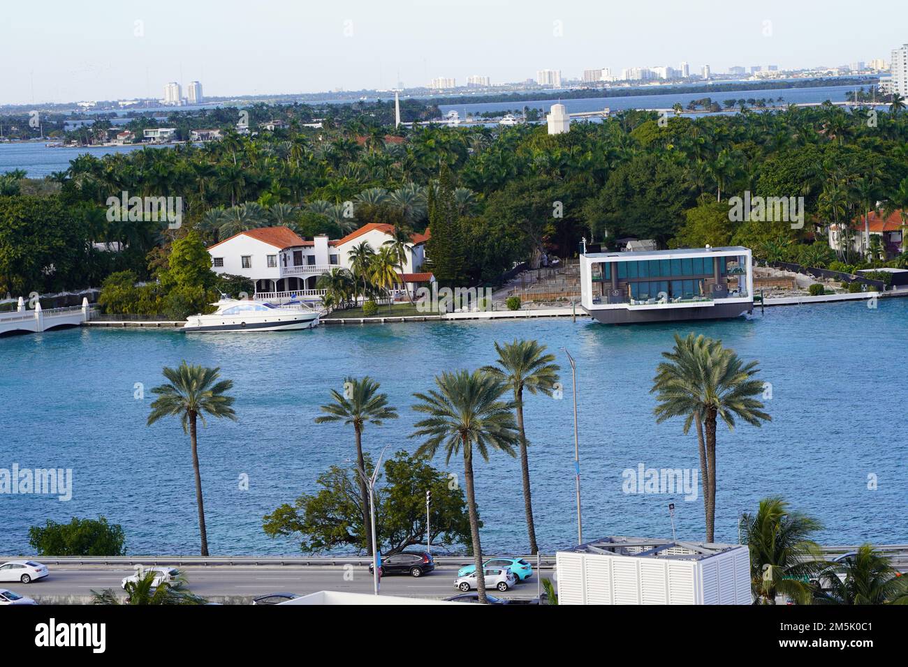 Miami, FL USA - 12 12 2022: Beautiful aerial panoramic view of the city ...