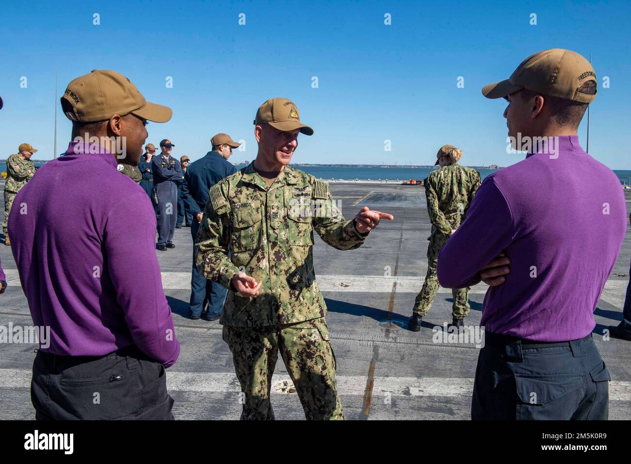 Commander of u s naval air forces hi-res stock photography and images ...