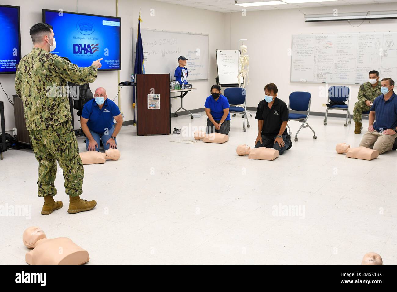 Aed instruction hi-res stock photography and images - Alamy