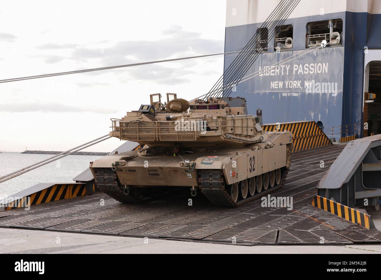 M1 abrams main battle tank hi-res stock photography and images - Alamy