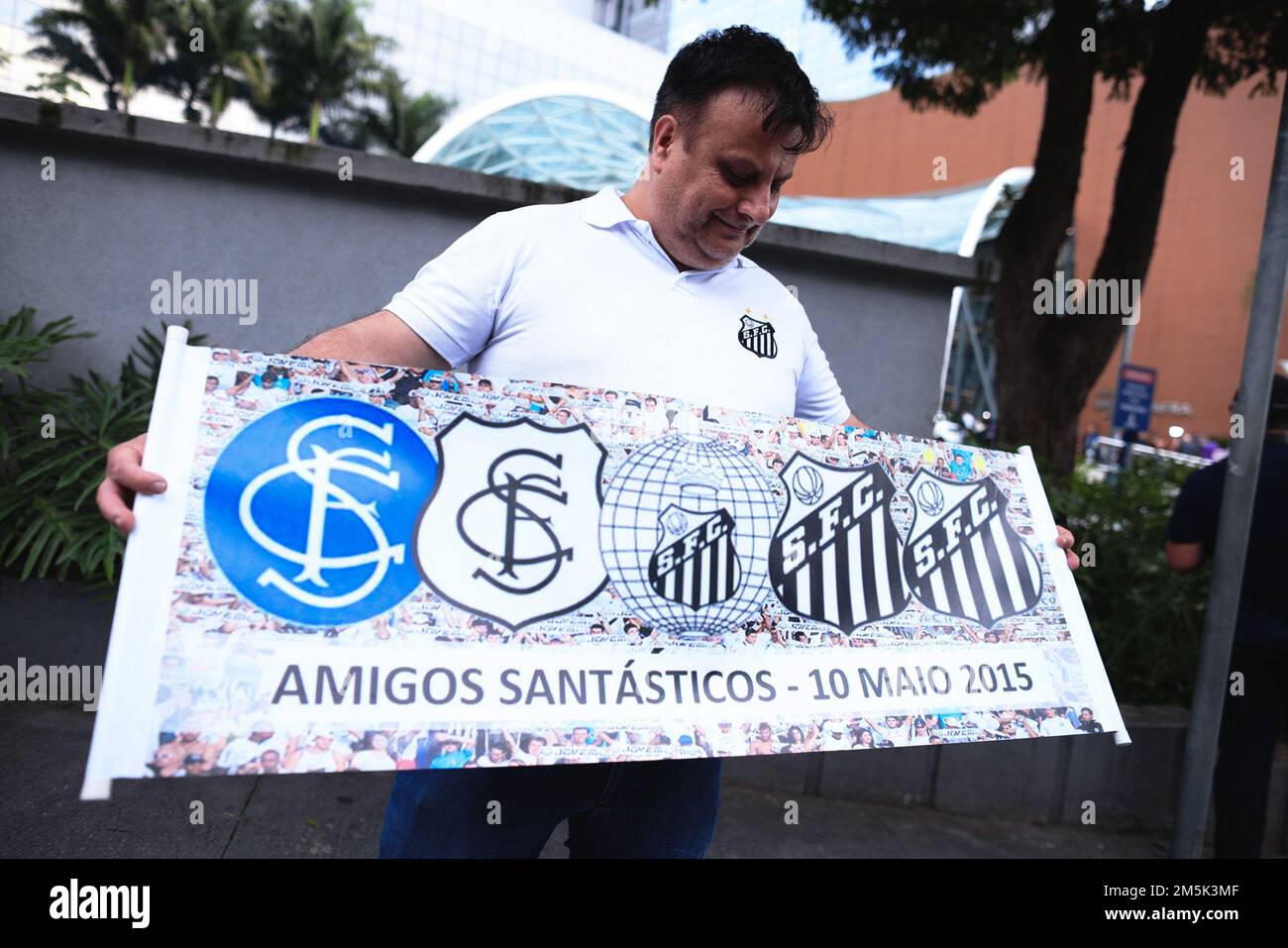 SP - Sao Paulo - 12/29/2022 - PELE, DEATH MOVEMENT HOSPITAL - Santos ...