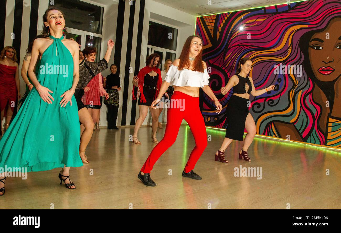 22-12-2024 Christmas dance party in a dance club (teach dance). Too ...