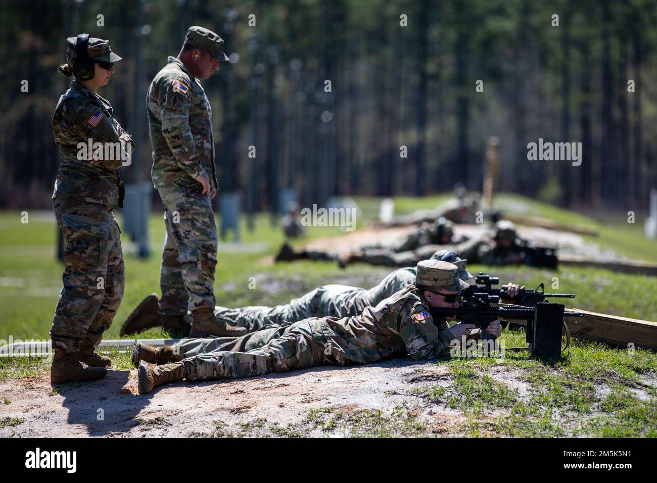 U.S. Army Soldiers from the Georgia Army National Guard conduct the ...