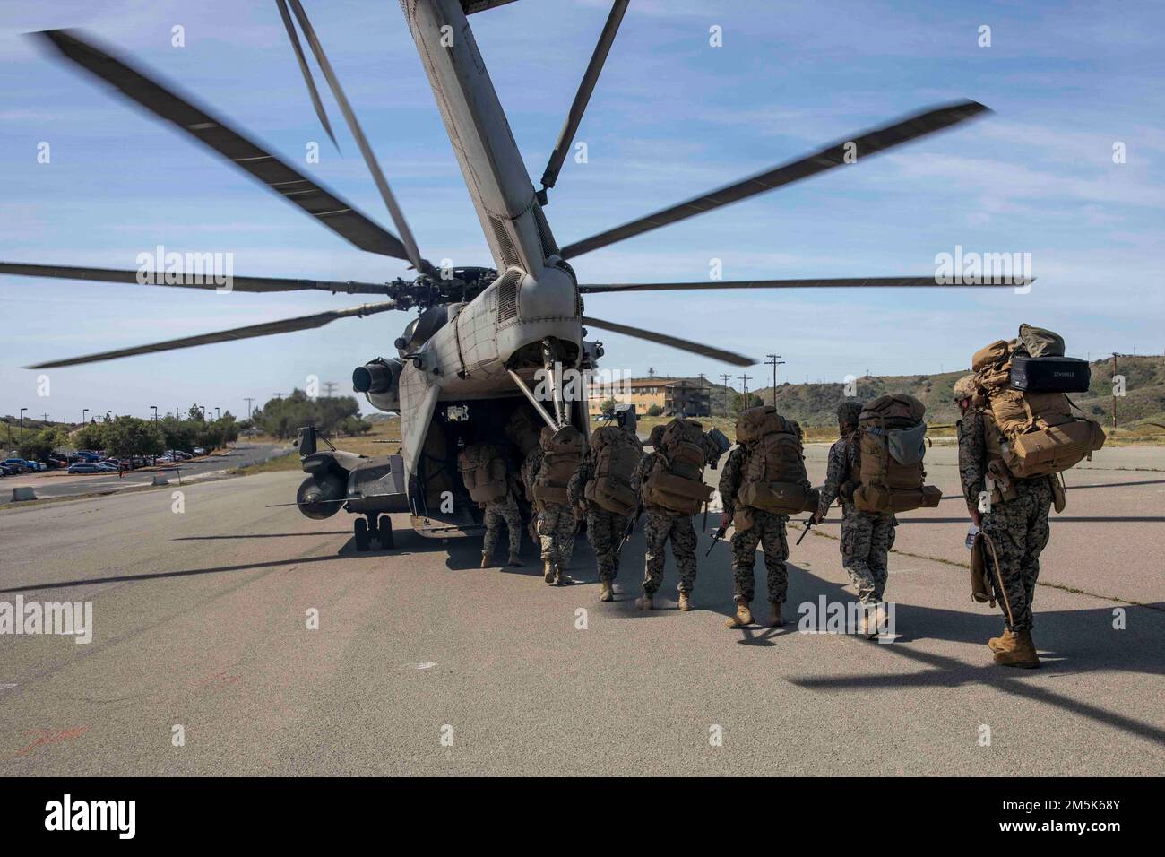 U.S. Marines with 1st Intelligence Battalion, I Marine Expeditionary ...
