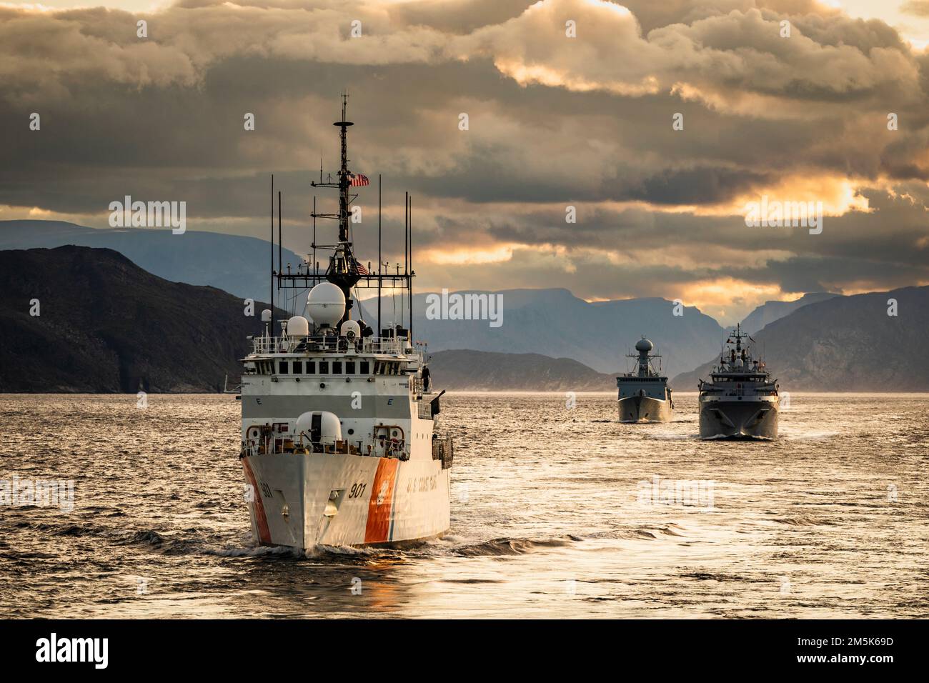 Ships of the Operation Nanook 2022 fleet depart Saglek Fjord on the ...