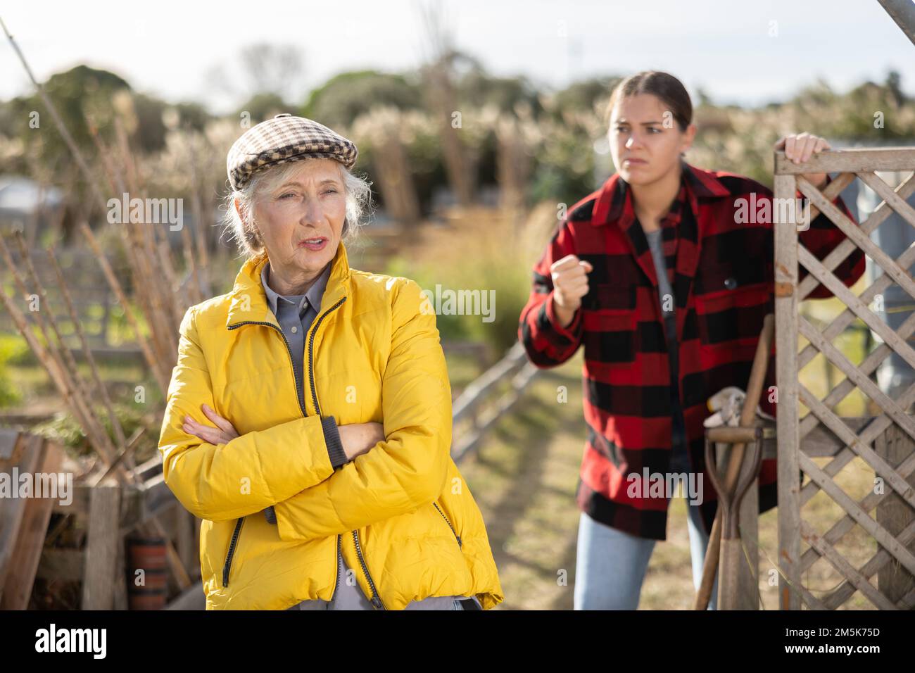 Angry farmers meeting hi-res stock photography and images - Alamy