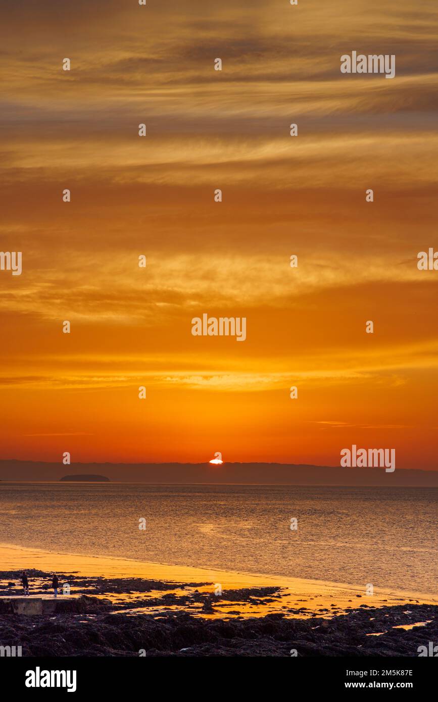 Faint sun hi-res stock photography and images - Alamy