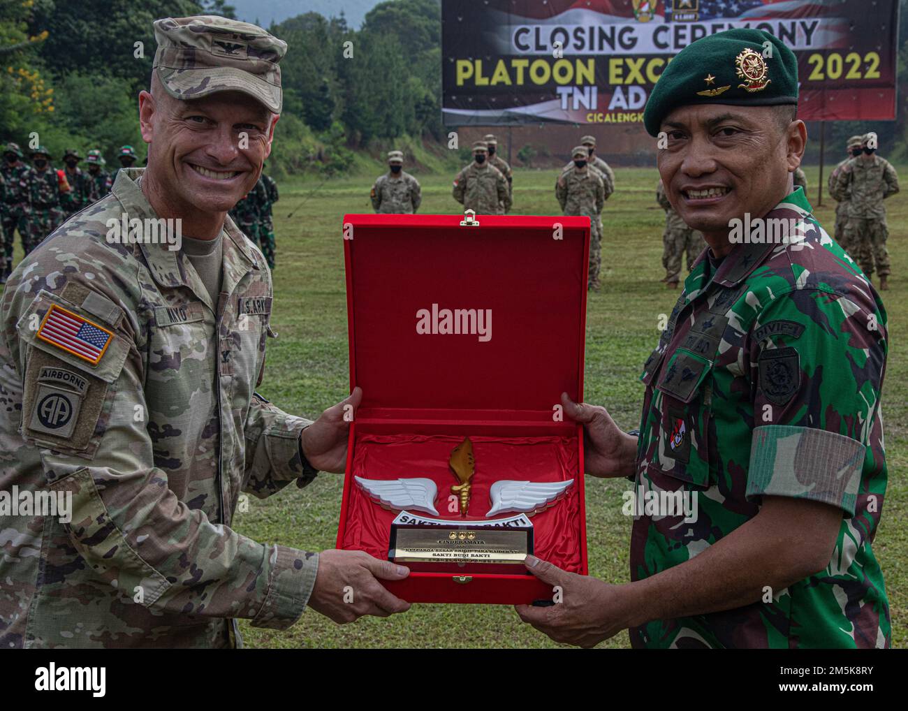 U.S. Army Soldiers from Charlie Troop, 2nd Squadron, 14th Cavalry ...