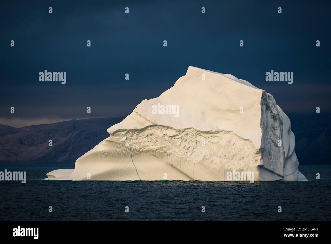 Iceberg off canada coast hi-res stock photography and images - Alamy