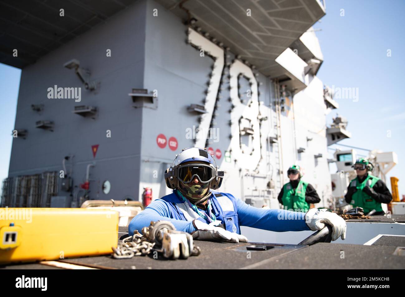 Us navy flight deck tractor hi-res stock photography and images - Alamy