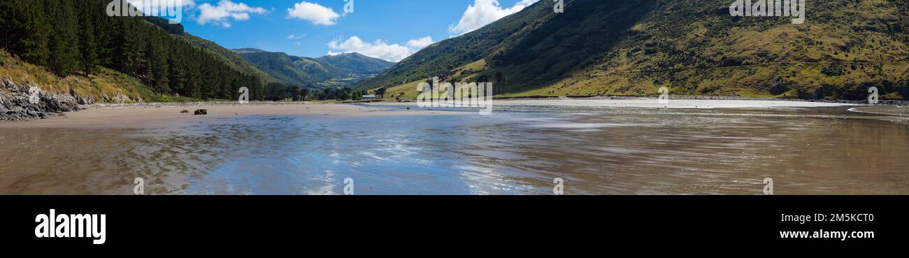 Christchurch bay erosion hi-res stock photography and images - Alamy