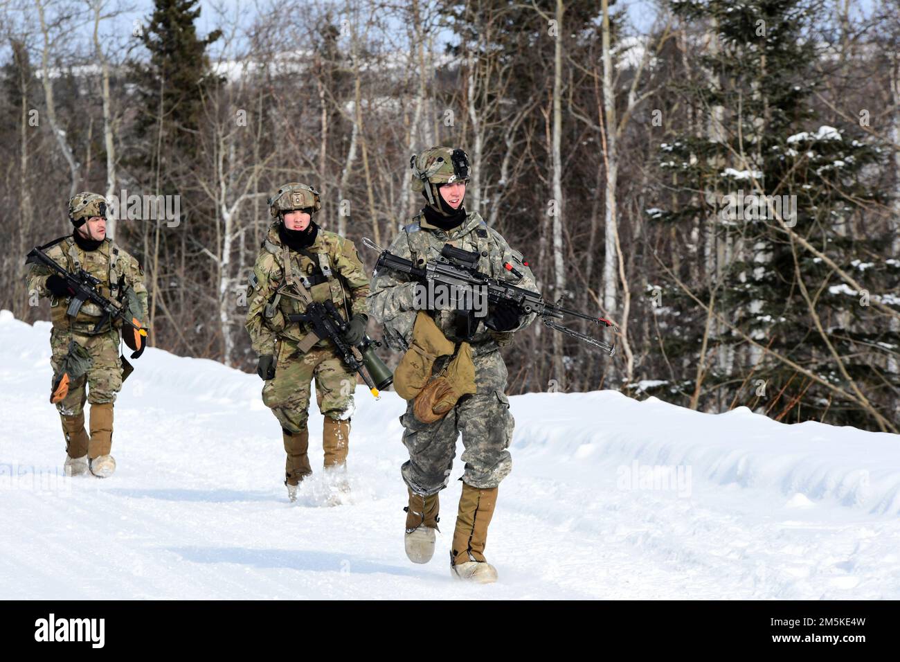 Dismounted infantrymen from the 3rd Battalion, 21st Infantry Regiment ...