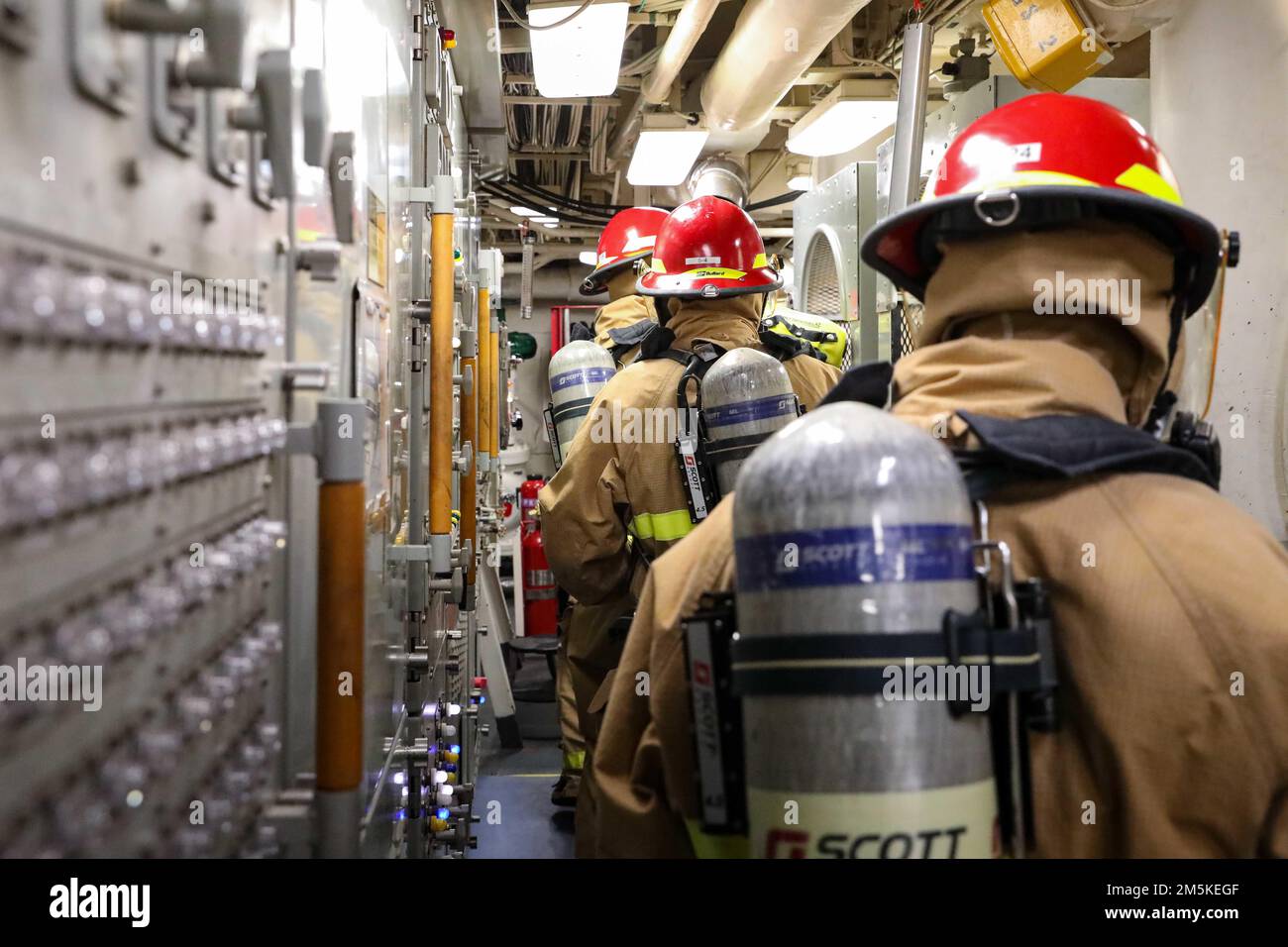 220322-N-UN585-1180 MEDITERRANEAN SEA (March 22, 2022) Damage ...