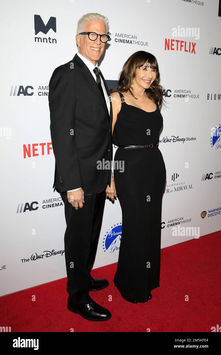 36th Annual American Cinematheque Awards in honor or Ryan Reynolds at ...