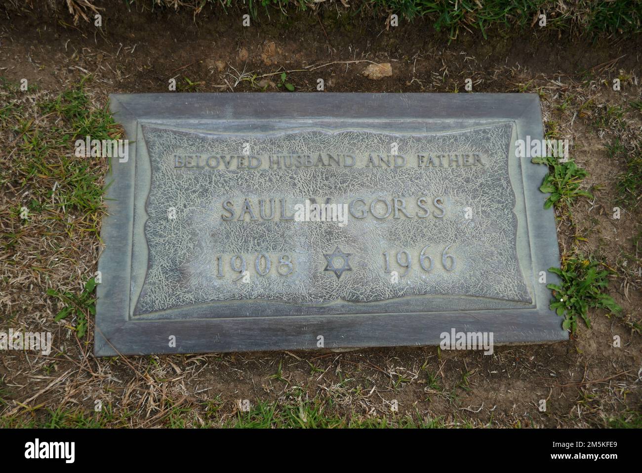 Los Angeles, California, USA 22nd December 2022 Actor Sol M. Gorss Grave in Maimonides section ...