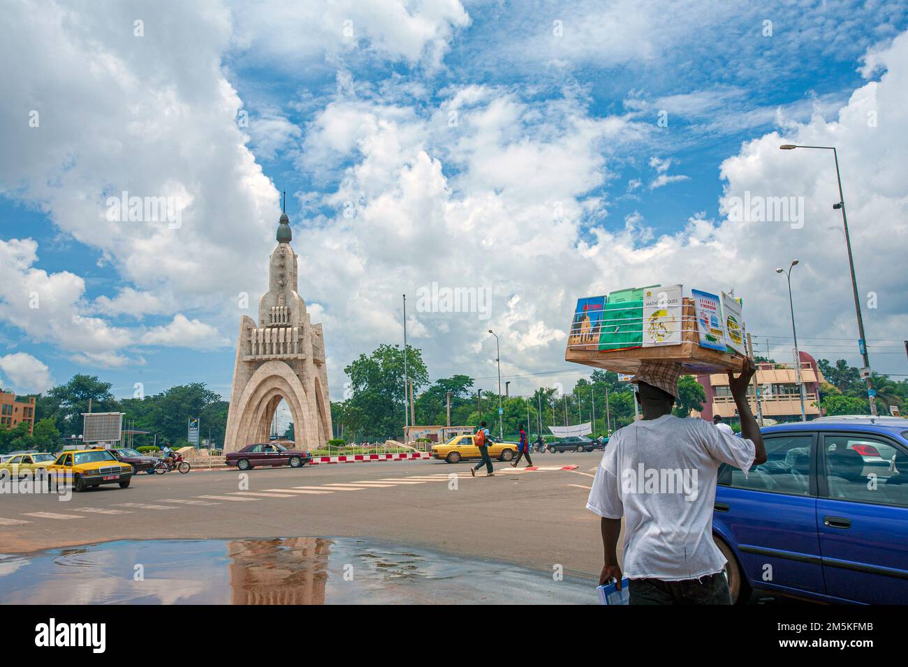 Bamako capital of Mali Independance Monument Stock Photo - Alamy