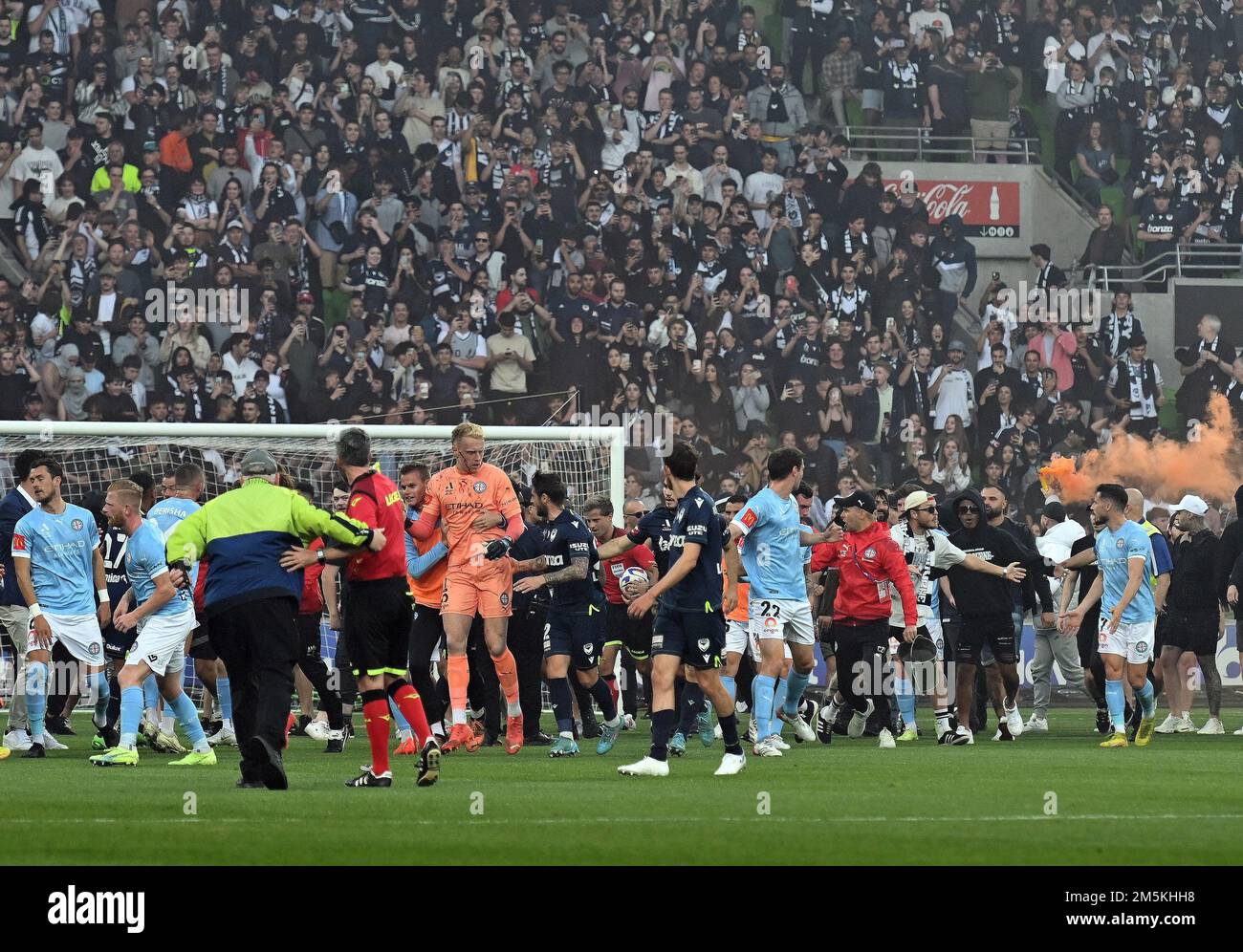 Tom glover bucket hi-res stock photography and images - Alamy