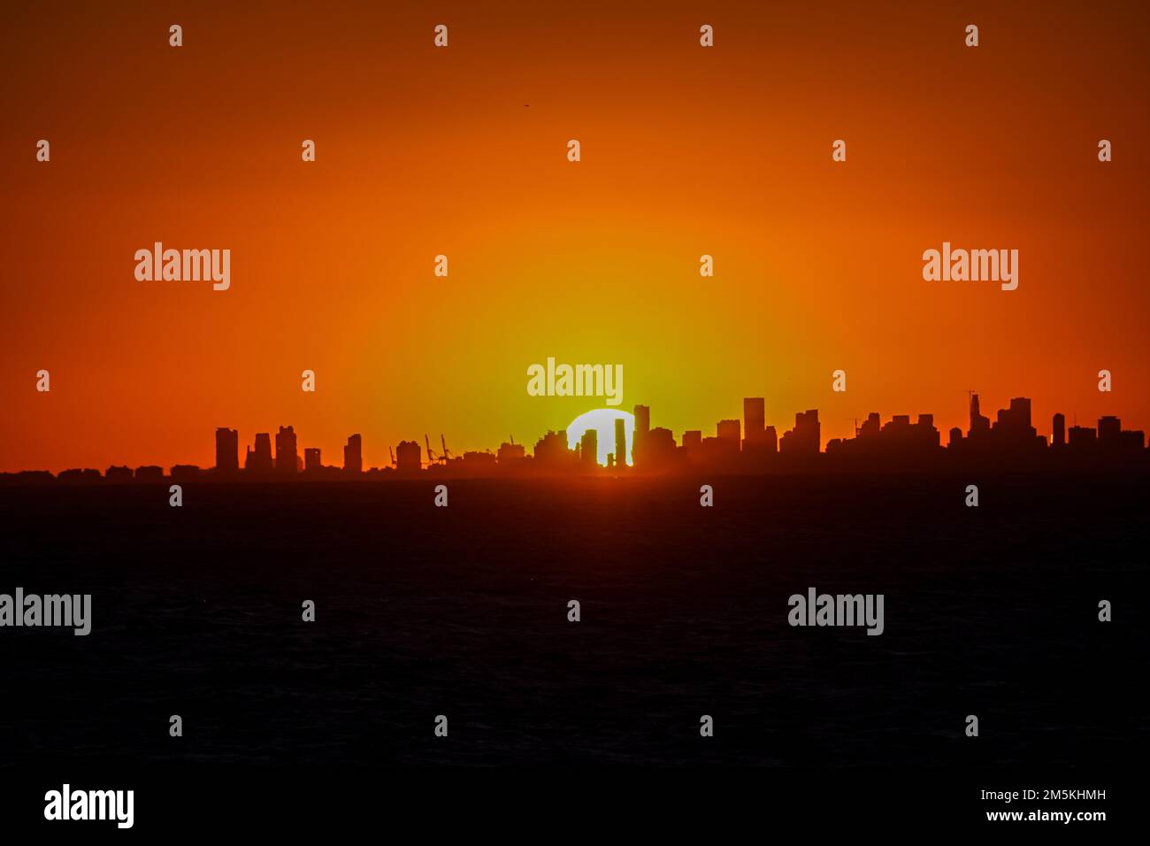 Beautiful night in miami hi-res stock photography and images - Alamy