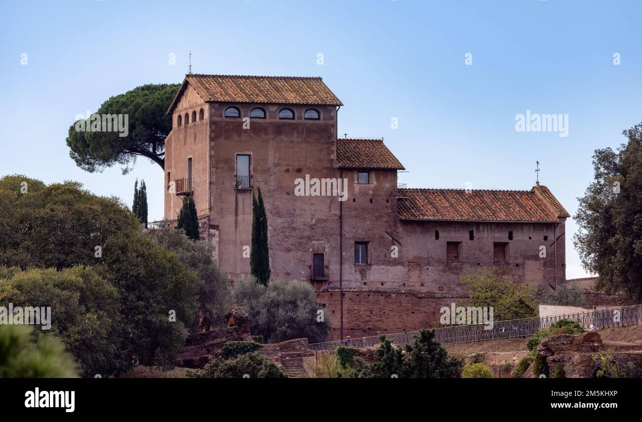 Old Historic Building in Downtown Rome, Italy Stock Photo - Alamy