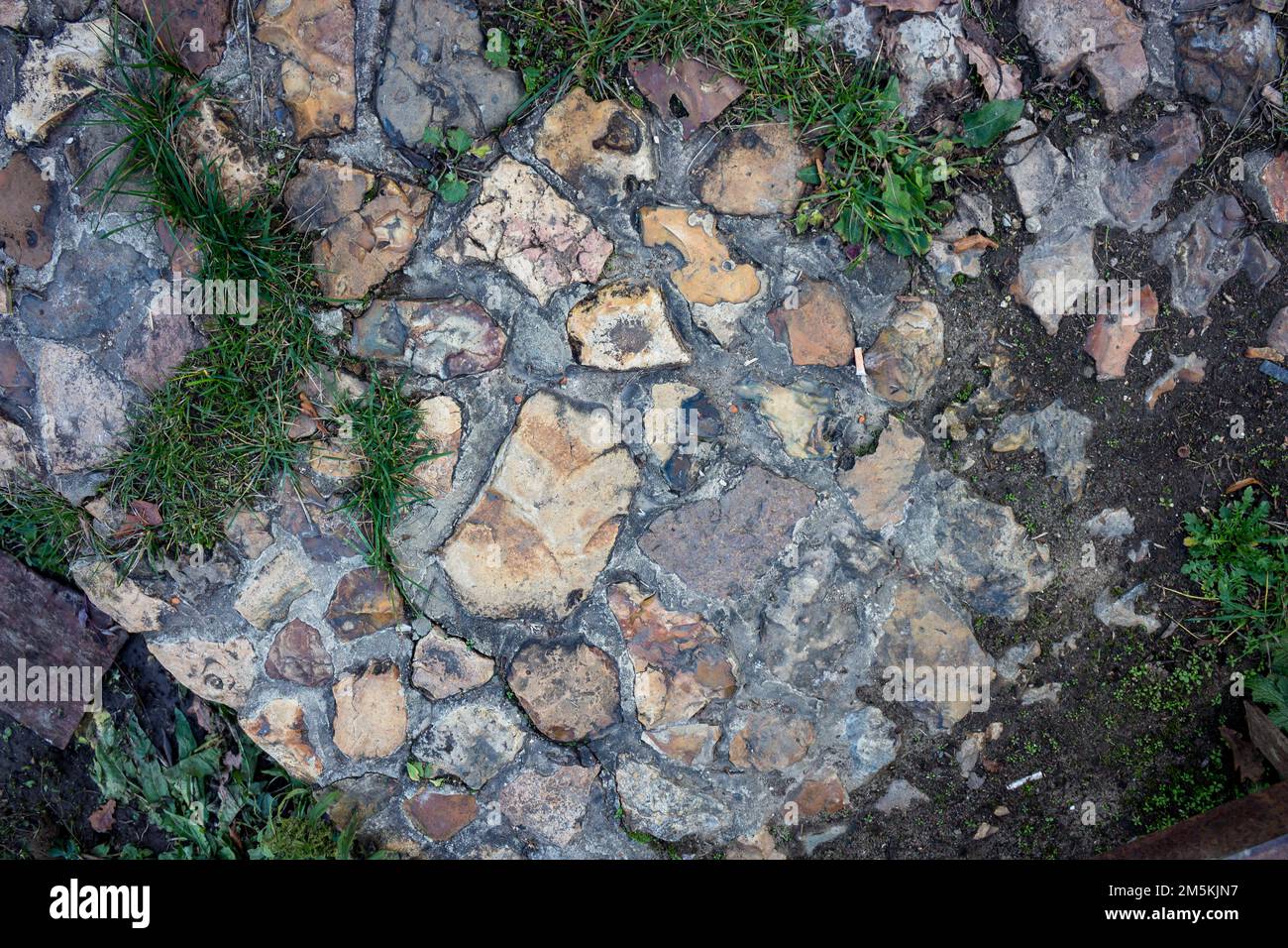 Flint and cement hi-res stock photography and images - Alamy