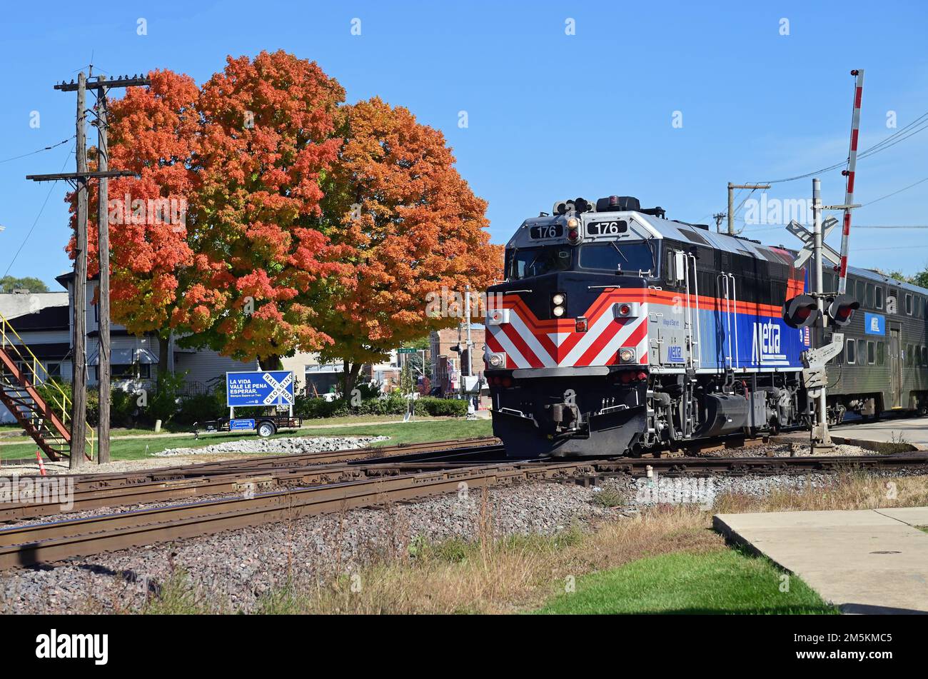 Bartlett, Illinois, USA. A Metra commuter train after departing the ...