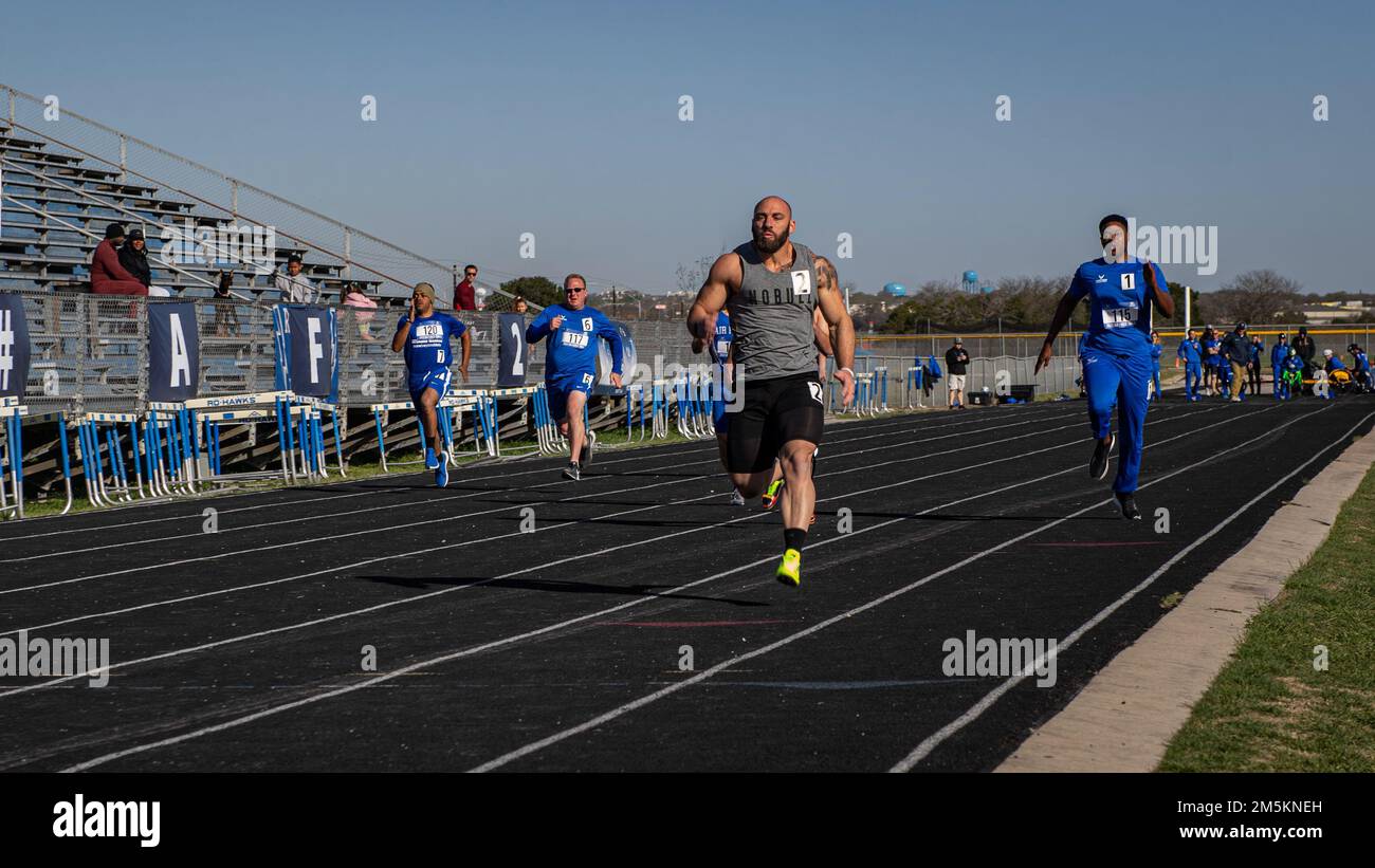 Mens 100 meter hi-res stock photography and images - Alamy