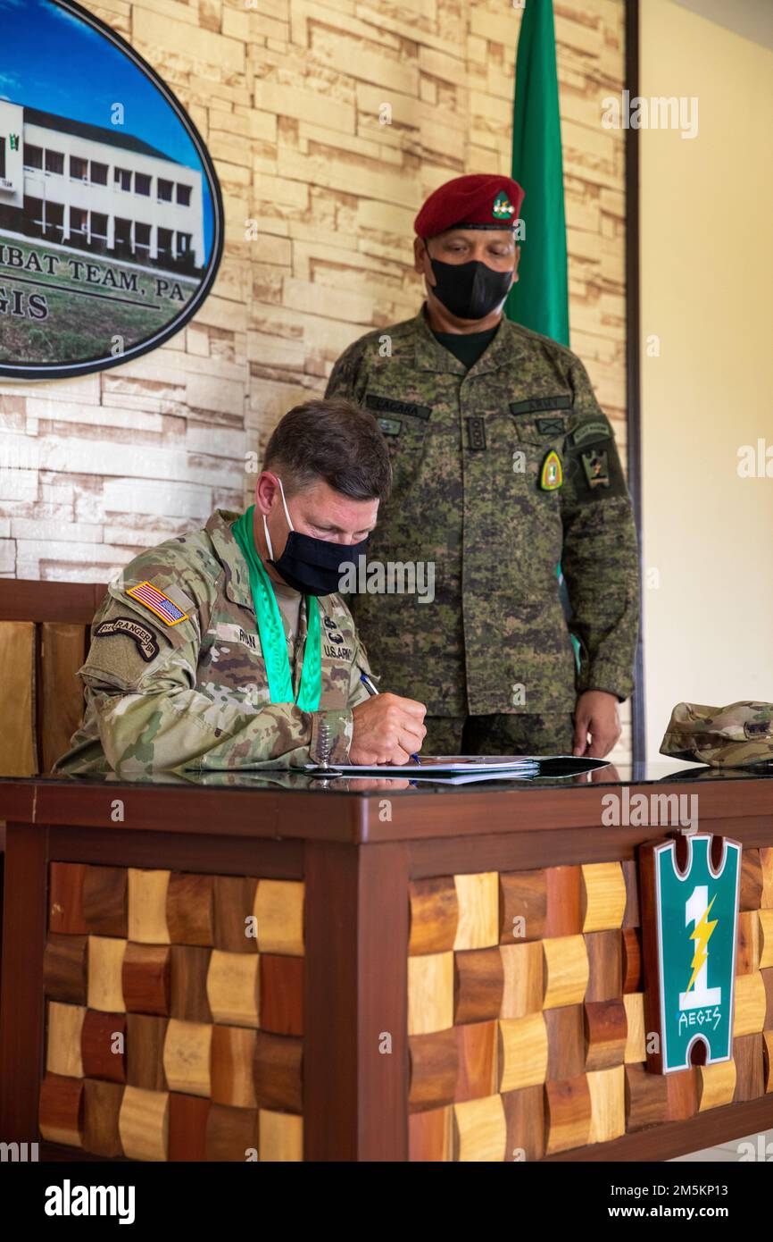 U.S. Army Maj. Gen. Joseph A. Ryan, the commanding general of the 25th ...