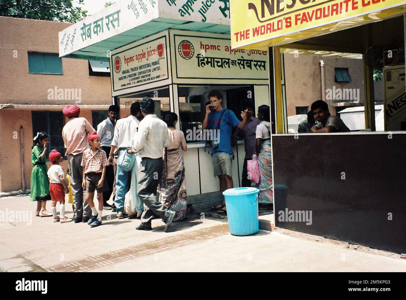 hpmc apple juice stall in New Delhi, India Stock Photo - Alamy