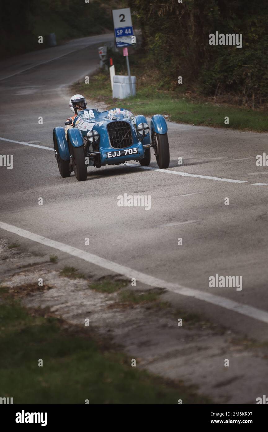 Italian race car hi-res stock photography and images - Alamy