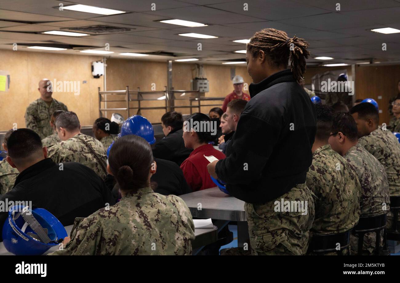 220323-N-XO158-1023 NORFOLK (March 23, 2022) - Interior Communications ...