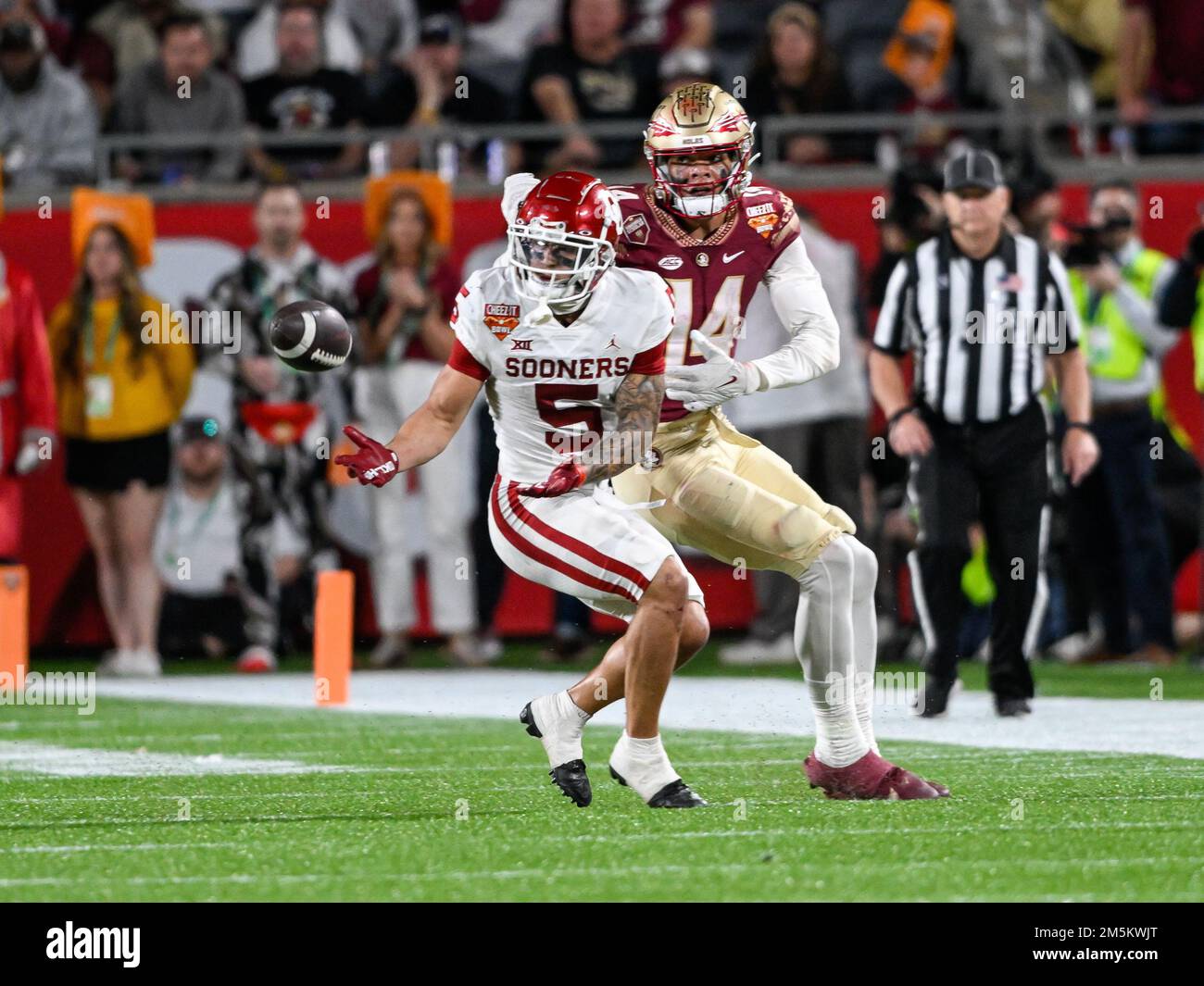 December 29, 2022: Oklahoma Sooners defensive back Billy Bowman (5 ...