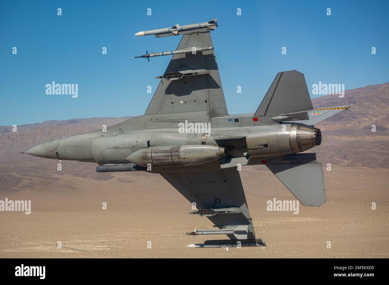 Relaxed static stability hi-res stock photography and images - Alamy