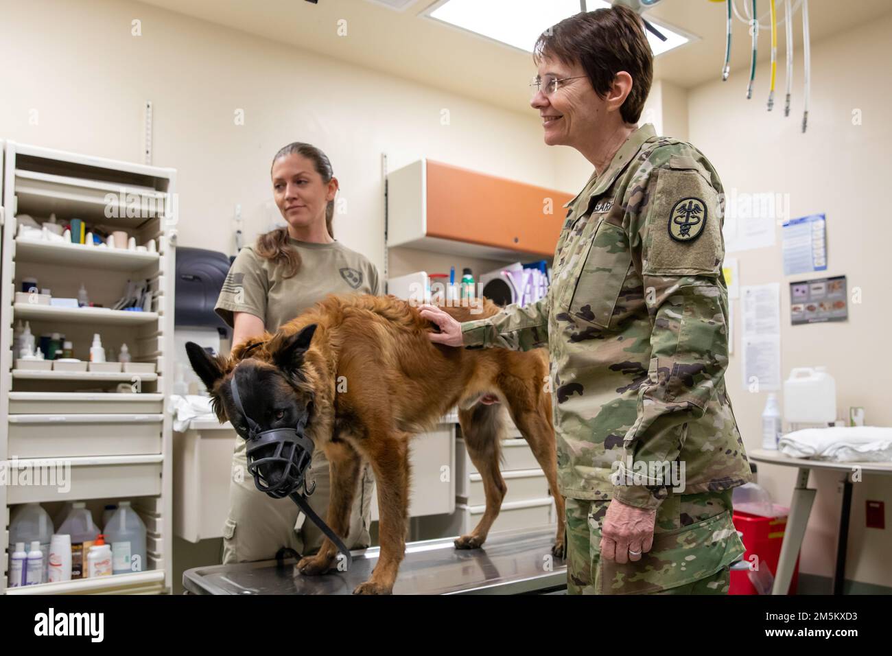 Col. Deborah Whitmer, U.S. Army Veterinary Corps Chief, visits the LTC ...