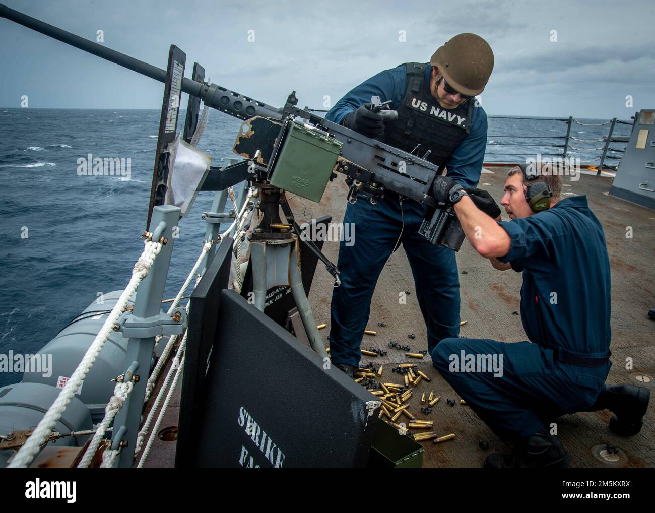 1411 gun hi-res stock photography and images - Alamy