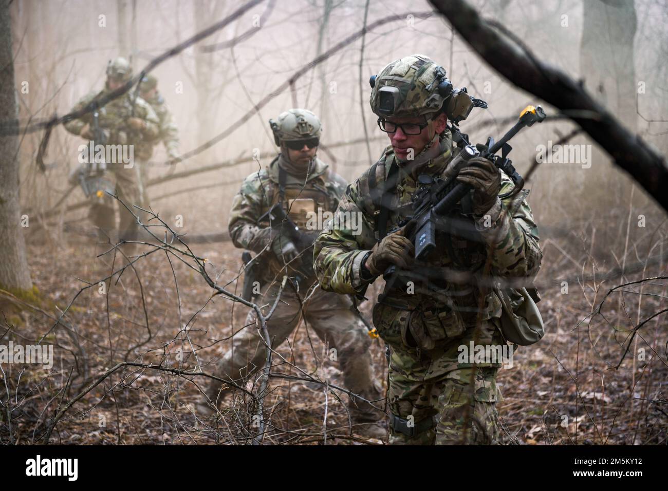 Joint security operations center hi-res stock photography and images ...