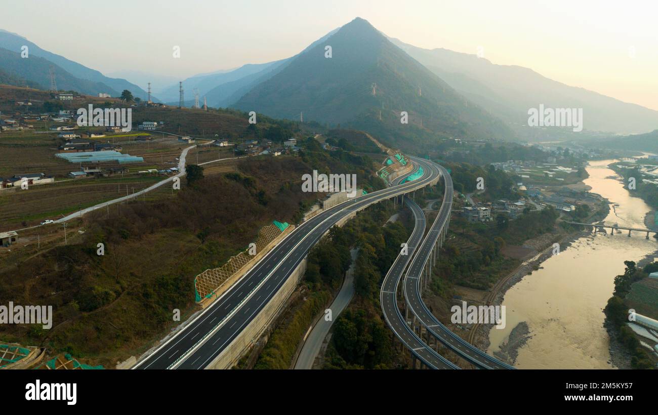 LIANGSHAN, CHINA - DECEMBER 30, 2022 - The Dechang-Huili Expressway ...