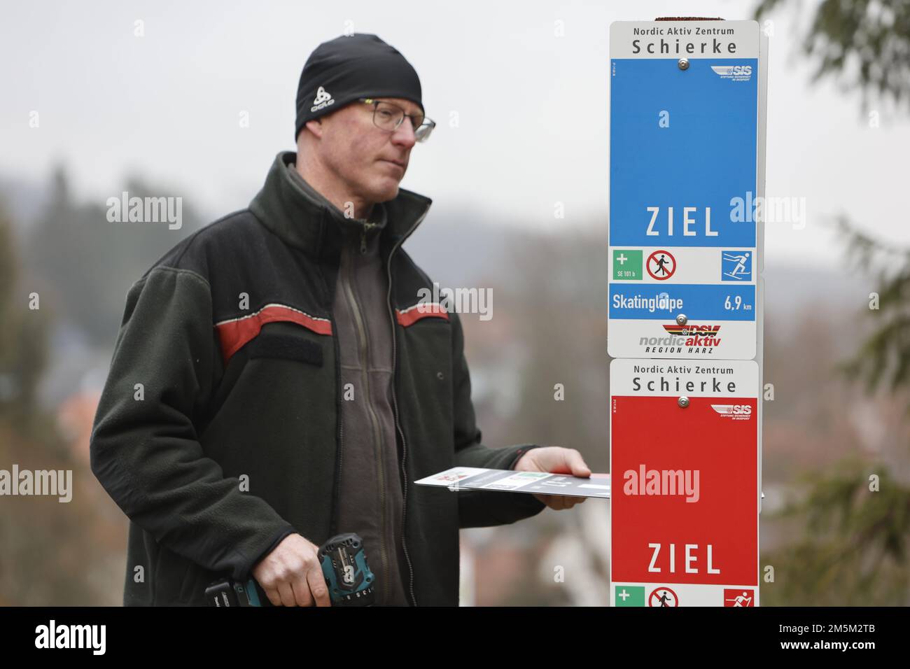 Schierke, Germany. 23rd Dec, 2022. National Park District Manager Olaf ...