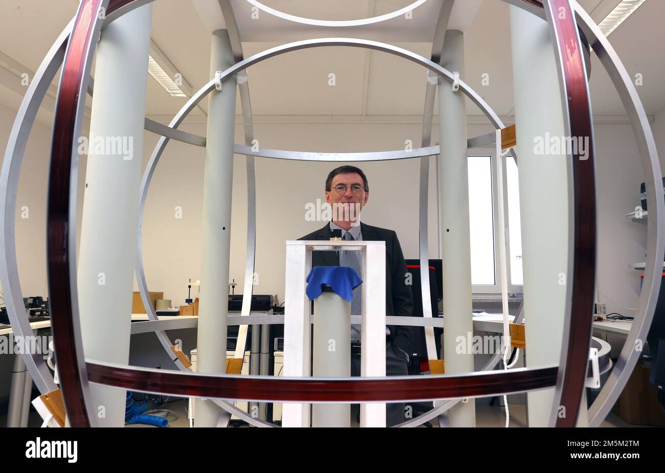 PRODUCTION - 25 November 2022, Bavaria, Würzburg: Hakan Kayal ...