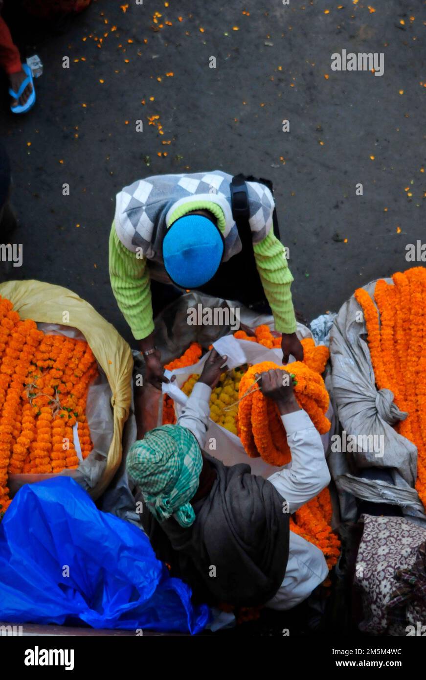 Mallick Ghat is one of the biggest flower markets in Asia. Early ...