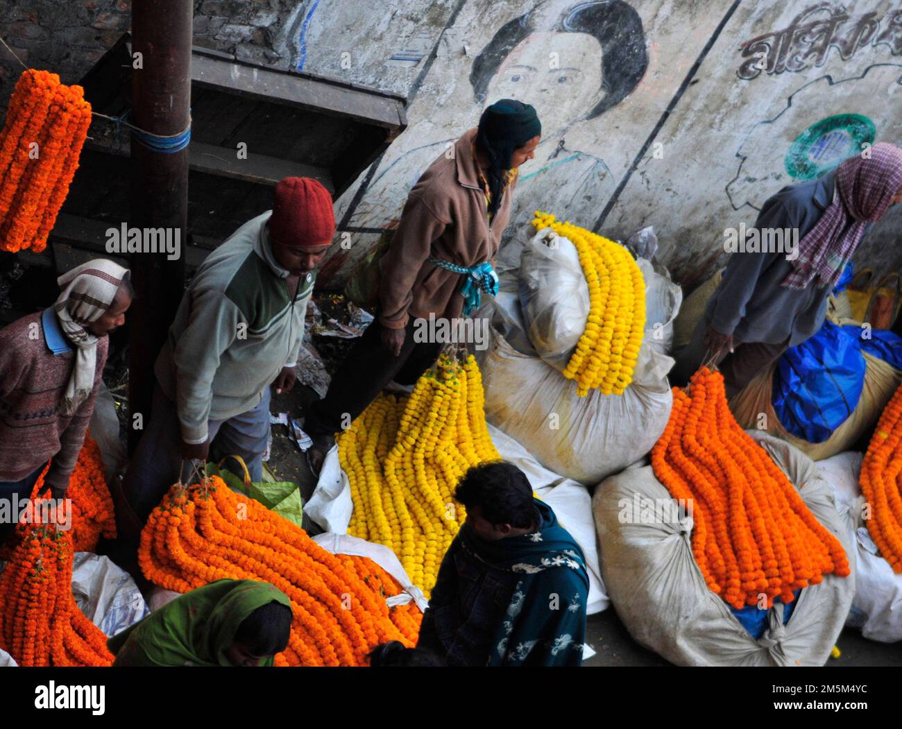 Mallick Ghat is one of the biggest flower markets in Asia. Early ...