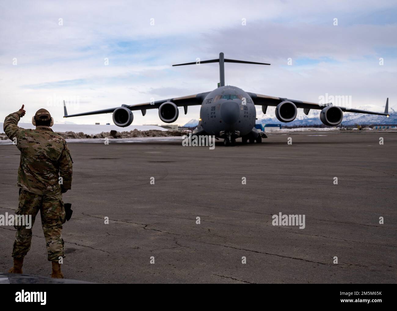 62nd aircraft maintenance squadron hi-res stock photography and images ...