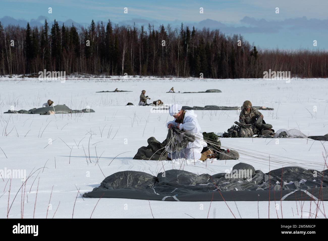 Army paratroopers from the 4th Infantry Brigade Combat Team (Airborne ...