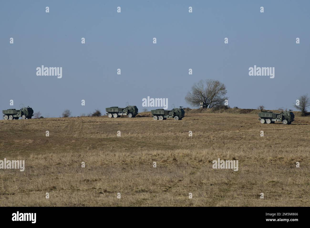U.S. Soldiers assigned to 3rd Battalion, 321 Field Artillery Regiment ...